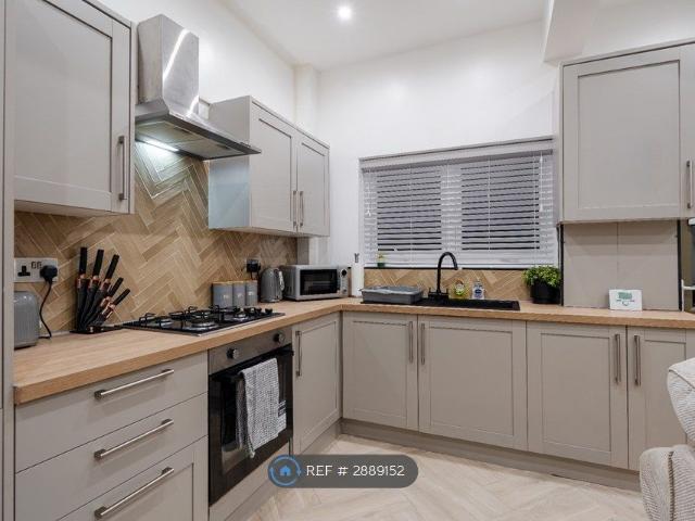 Wearedale Road, Liverpool L15, 4 bed terraced house to rent, £2,500 pcm | PrimeLocation