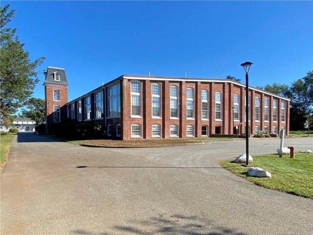 Web Ave Apt,north Kingstown, Home For Sale