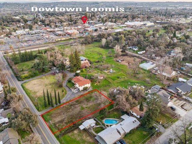 Webb St, Loomis, CA 95650