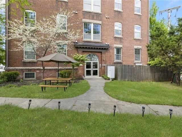 Webster St Unit,pawtucket, Condo For Sale