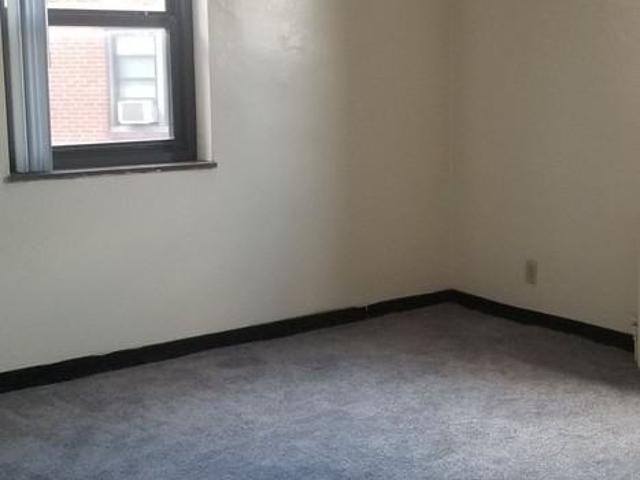 Webster Towers 1 Bedroom Apartment for Rent at 240 Melwood Ave, Pittsburgh, PA 15213 North Oakland