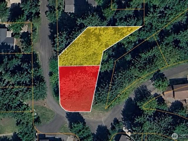 Wecoma Pl SW, Ilwaco, WA 98624