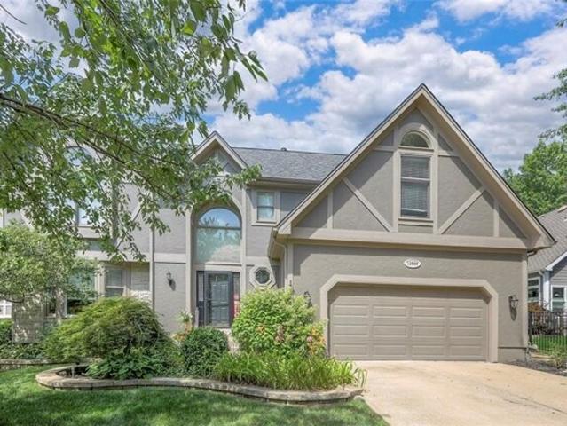 Wedd St, Overland Park, Home For Sale
