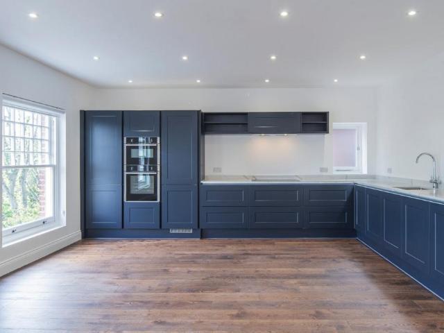 Wedderburn Road, Hampstead, NW3 3 bed apartment to rent £7,250 pcm £1,673 pw