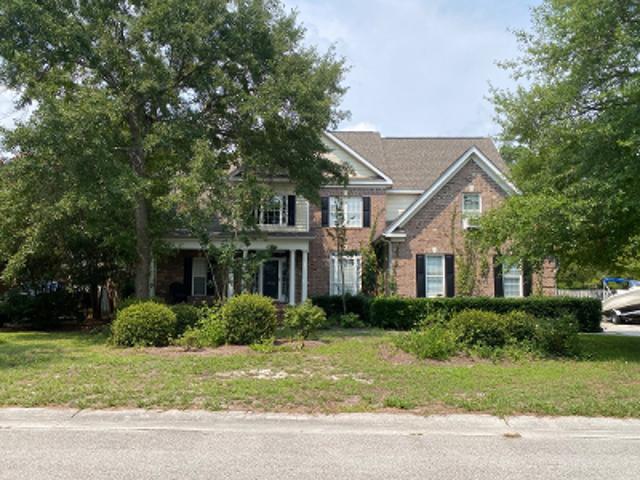 Wedgefield Dr