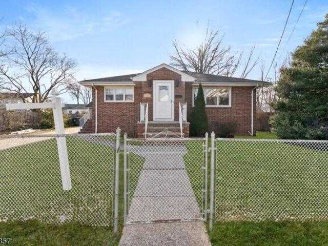 Wedgewood Ave, Woodbridge, Home For Sale