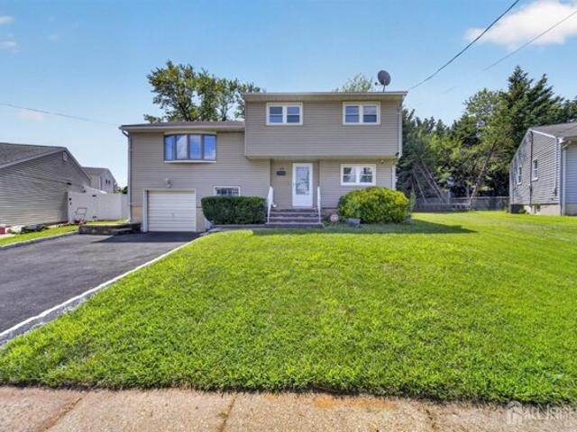 Wedgewood Dr, Carteret, Home For Sale