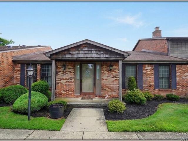 Wedgewood Dr, Williamsville, Condo For Sale