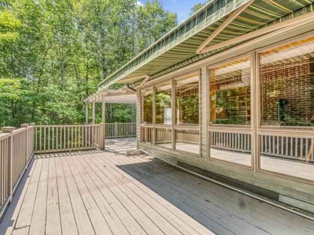 Wedgewood Dr, Winthrop, Home For Sale
