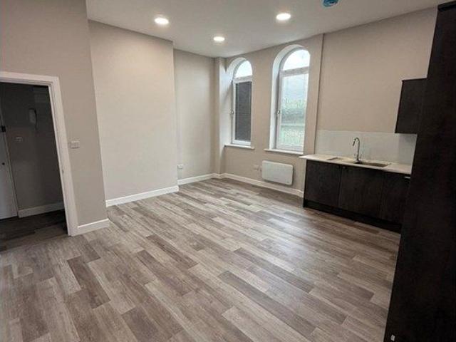 Wedgewood Street, Aylesbury HP19, 1 bed flat to rent, £1,100 pcm | PrimeLocation