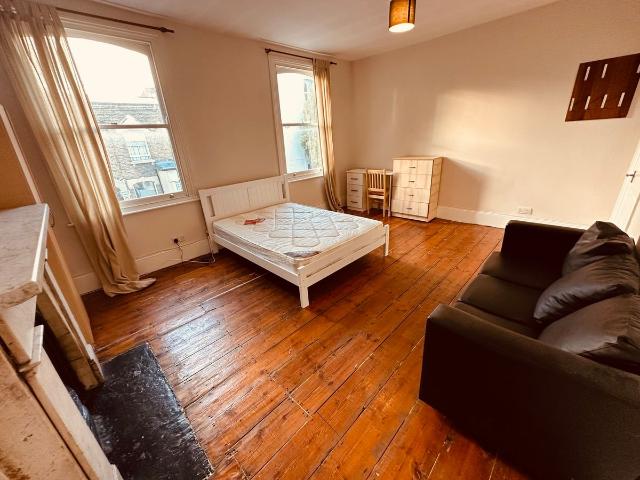 Wedmore Gardens, London N19, 5 bed terraced house to rent, £4,767 pcm | PrimeLocation