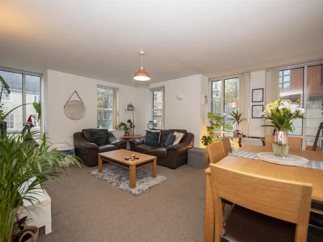 Weekday Cross, Pilcher Gate NG1, 2 bed flat to rent, £1,400 pcm | PrimeLocation