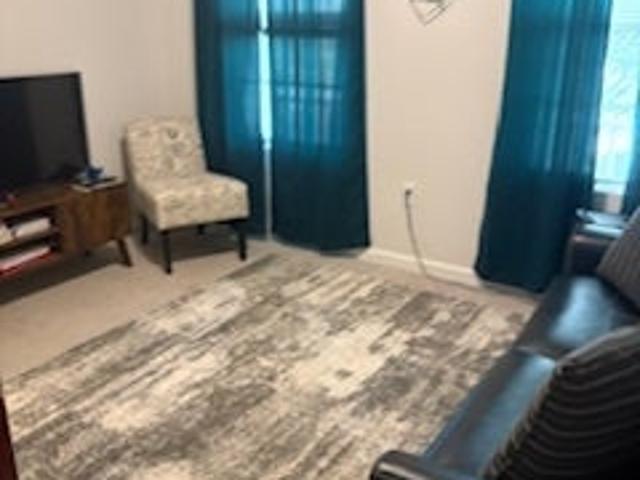 WEEKLY ROOM FOR RENT $175