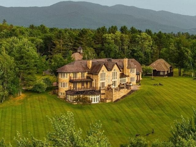 Weeks Hill Rd, Stowe, Home For Sale