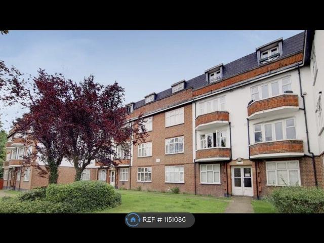 Weihurst Court, Sutton SM1, 2 bed flat to rent, £1,750 pcm | PrimeLocation