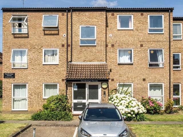 Weimar Street, Putney, London, SW15 2 bed flat to rent £2,300 pcm £531 pw