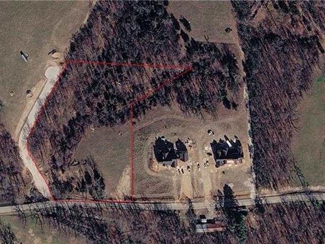 Weir Rd, Fayetteville, AR 72704