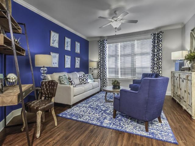 Weirbridge Village 2 Bedroom Apartment for Rent at 1 Legacy Oaks Pl, Asheville, NC 28803 Crowfields Condominiums