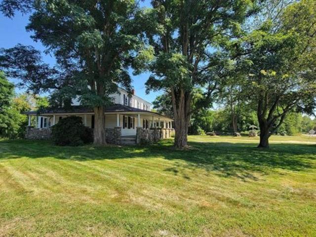 Weirs Rd, Gilford, Home For Sale