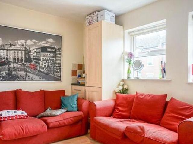 Welton Road, Leeds, 3 Bedroom Apartment