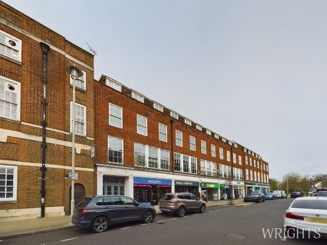Welwyn Garden City, Hertfordshire AL8, 1 bed flat to rent, £1,100 pcm | PrimeLocation