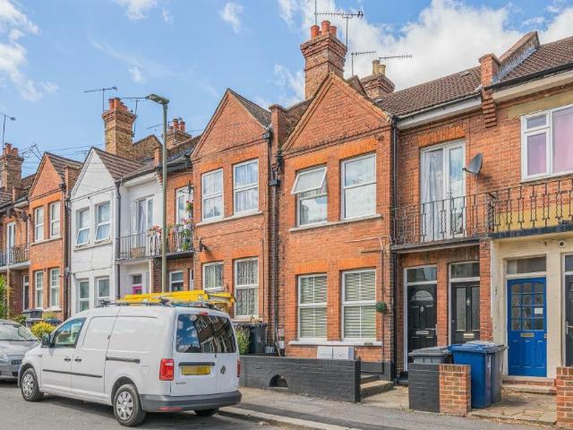 Welbeck Road, Barnet, Hertfordshire EN4, 3 bed flat to rent, £2,000 pcm | PrimeLocation