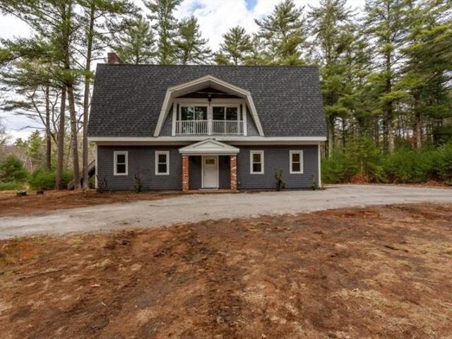 Welch Way, Freetown, Farm House For