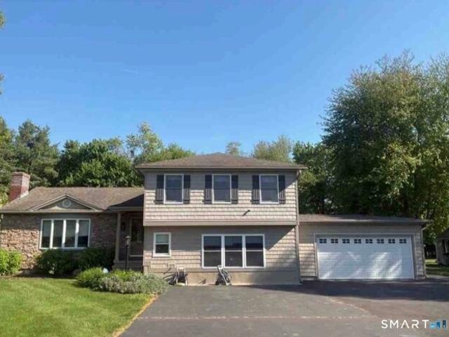 Welch Rd, North Haven, Home For Sale