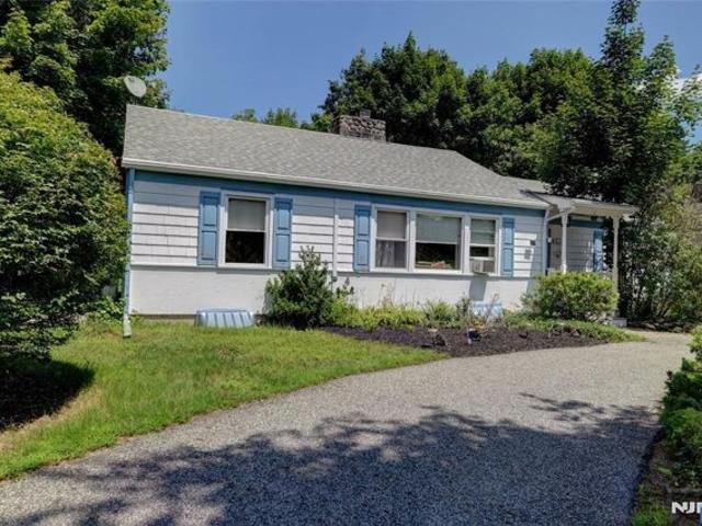 Welch Rd, Ringwood, Home For Sale
