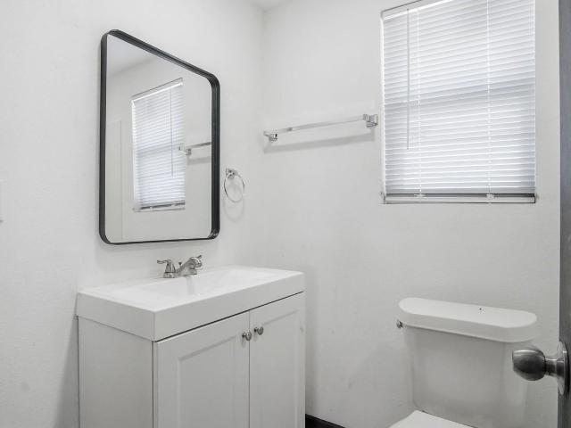 Welcome Home to Comfortable Living at 6111 S Klein Ave! 2 Bedroom Apartment for Rent at 6111 S Klein Ave, Oklahoma City, OK 73139 Southwestern