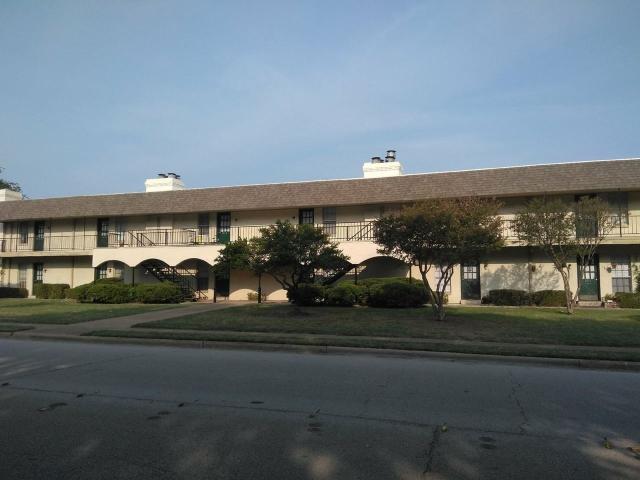 Welcome home to Hillsdale Garden Apartments! 2 Bedroom Apartment for Rent at 800 W Spring Valley Rd, Richardson, TX 75080 Cottonwood Heights