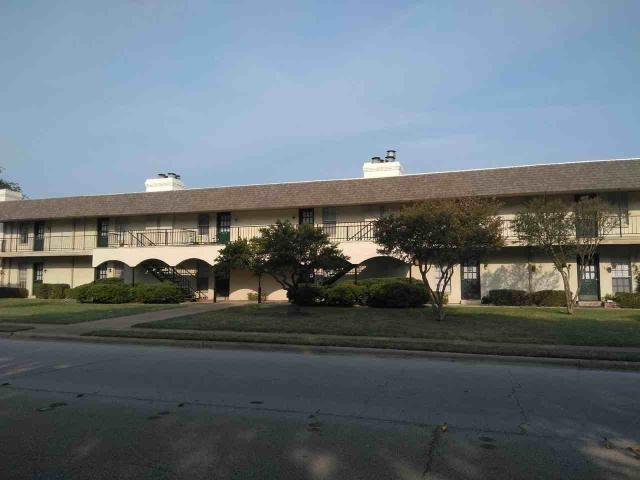 Welcome home to Hillsdale Garden Apartments! 3 Bedroom Apartment for Rent at 800 W Spring Valley Rd, Richardson, TX 75080 Cottonwood Heights