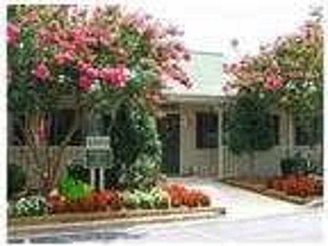 Welcome home to Huntington Apartments