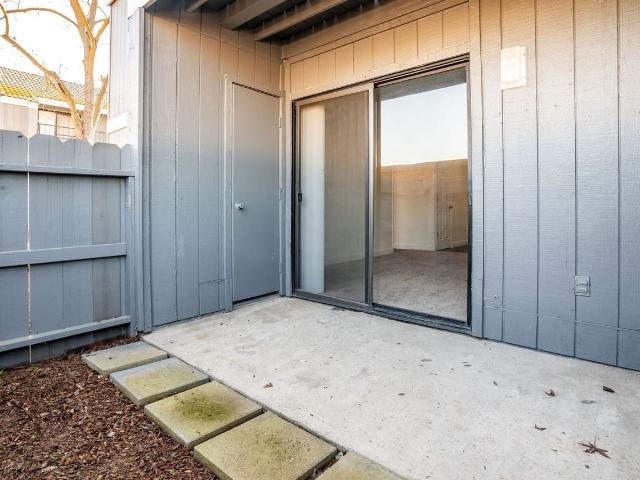 Welcome Home to Windemere! 2 Bedroom Apartment for Rent at 7087 N Thorne Ave, Fresno, CA 93650 Pinedale