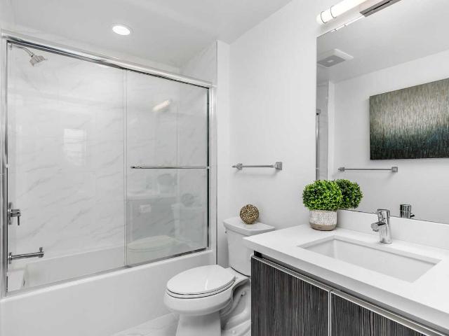 Welcome Home to Venice Luxury Apartments! 2 Bedroom Apartment for Rent at 3617 Venice Blvd, Los Angeles, CA 90019 UNNC