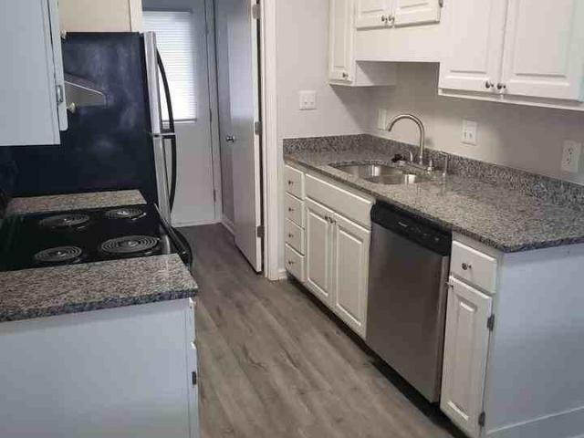 Welcome to Myrtle Beach's Waterway Crossing! 2 Bedroom Apartment for Rent at 685 Burcale Rd, Myrtle Beach, SC 29579