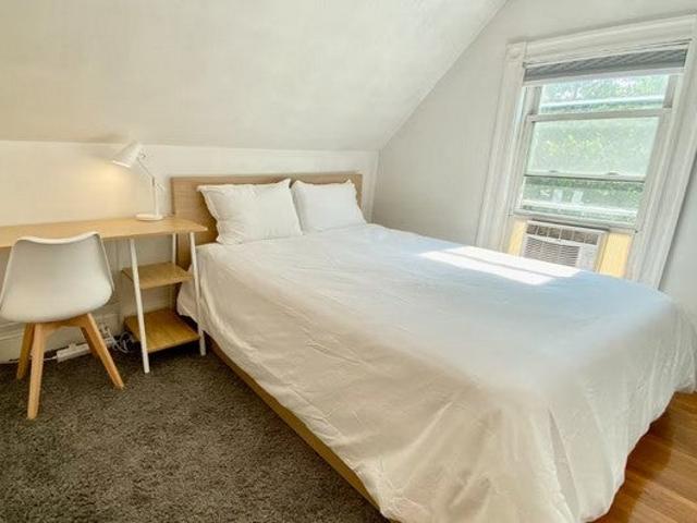 Welcome to a cozy and comfortable home