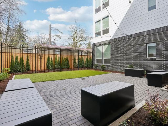 Welcome to Burnside Bluffs – Your New Urban Retreat! Studio Apartment for Rent at 17528 E Burnside St, Gresham, OR 97233 Rockwood