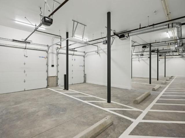 Welcome to Burnside Bluffs – Your New Urban Retreat! 2 Bedroom Apartment for Rent at 17528 E Burnside St, Gresham, OR 97233 Rockwood