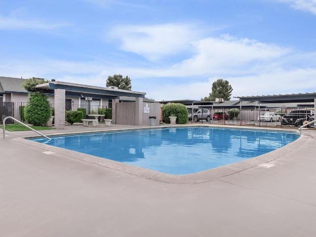Welcome to Cameron Park Apartments || Your Fresno Oasis Awaits 1 Bedroom Apartment for Rent at 3340 E Dakota Ave, Fresno, CA 93726 McLane