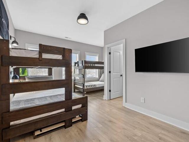 Welcome to Charlotte Park – Comfortable Living in West Nashville