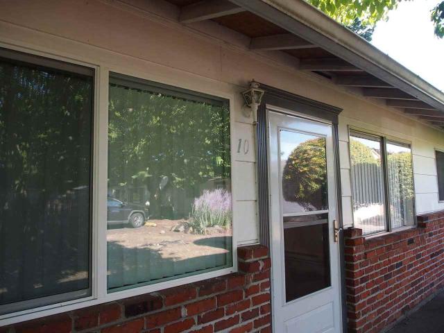 Welcome to Country House Court 1 Bedroom Apartment for Rent at 2737 Se 162nd Ave, Portland, OR 97236 Centennial