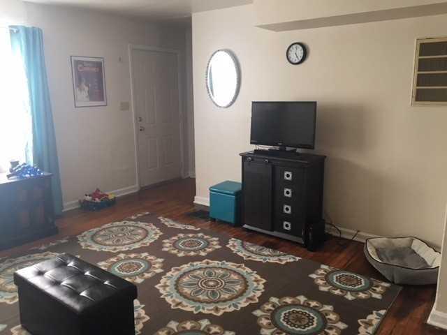 Welcome to Dawson Village – Welcome Home! 2 Bedroom Apartment for Rent at 2471 Dawson St, Indianapolis, IN 46203 Near Southeast