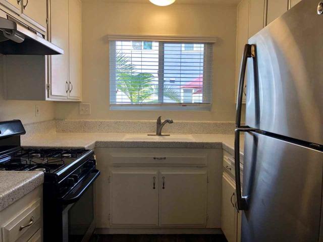 Welcome to Garden Vista, located at 4121 Cherokee Ave in the delightful neighborhood of North Park. 1 Bedroom Apartment for Rent at 4121 Cherokee Ave, San Diego, CA 92104 Corridor