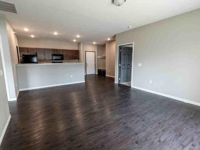 Welcome to Huntington Village 1 Bedroom Apartment for Rent at 3600 S Grand Slam Ave, Sioux Falls, SD 57110