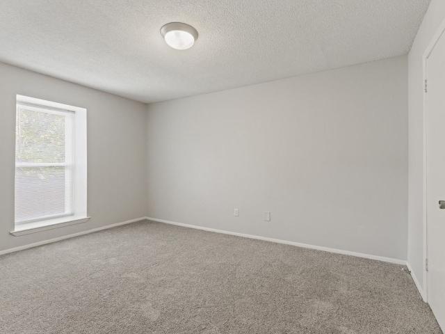 Welcome to Hickory Ridge Apartments! 3 Bedroom Apartment for Rent at 2413 Wade Hampton Blvd, Greenville, SC 29615