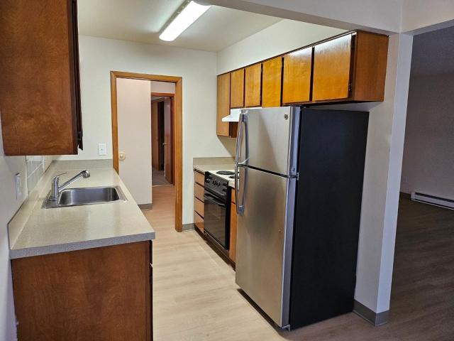 Welcome to Irvington Plaza Apartments 2 Bedroom Apartment for Rent at Irvington Plaza Apartments, Portland, OR 97212 Irvington