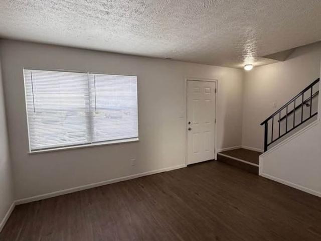 Welcome to Jefferson Crossing Townhomes 2 Bedroom Apartment for Rent at 800 N Dixon Rd, Kokomo, IN 46901