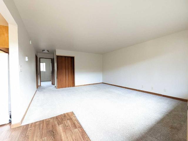 Welcome to Parkwood Apartments! 2 Bedroom Apartment for Rent at 3200 Ne 140th St, Seattle, WA 98125 Lake City