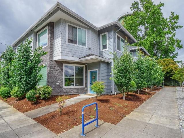 Welcome to Peregrine Place: Modern Comfort in the Heart of St. Johns 3 Bedroom Apartment for Rent at 7025 N Mohawk Ave, Portland, OR 97203 Cathedral Park